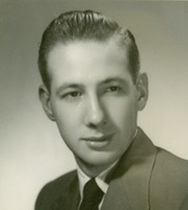 Robert Hausner Obituary - Roanoke, VA | Oakey's Roanoke Chapel